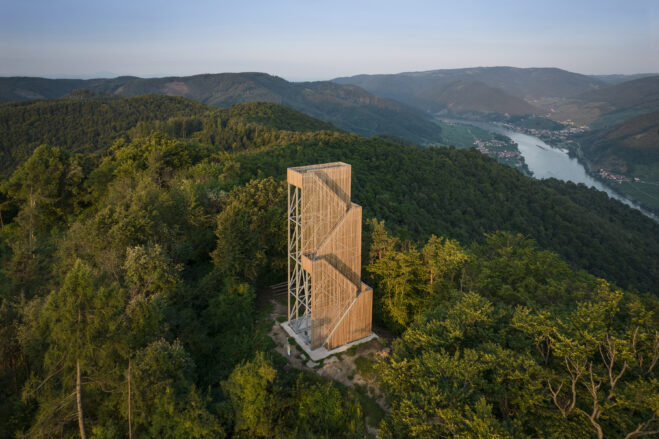 Klemens Schillinger — Pac Table